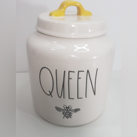 Rae Dunn | Kitchen | Rae Dunn Artisan Collection Queen Bee Jarcanister ...